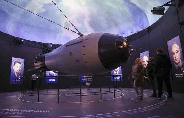 Russia puts emphasis on conventional missiles as nuclear arsenal ...